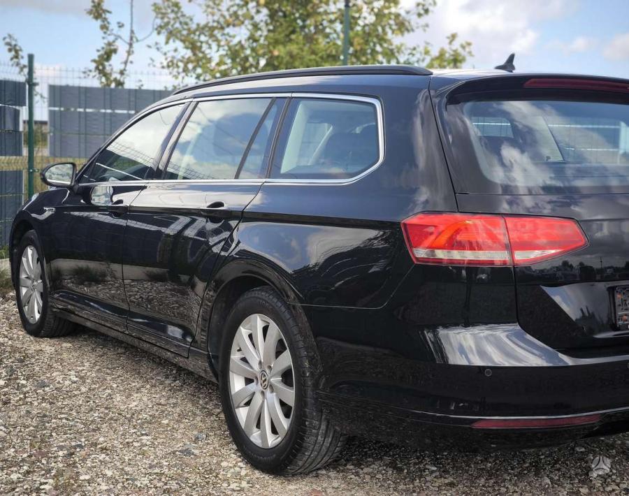 Black Volkswagen Passat 2016 in Vilkaviskis, with an engine capacity of 1.97 L and mileage of 214 thousand km for 8300 €, photo 6 on AUTOMOTO.COM.LV
