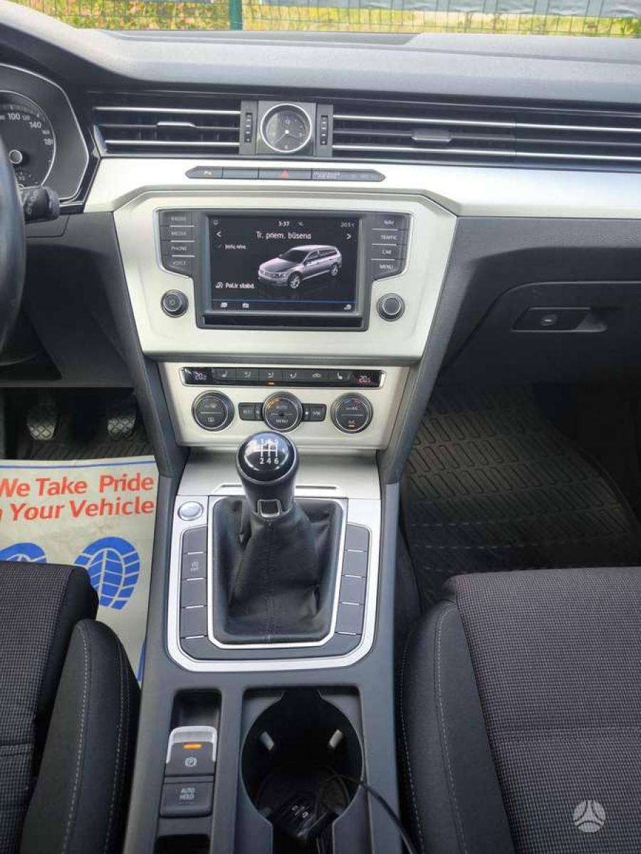Black Volkswagen Passat 2016 in Vilkaviskis, with an engine capacity of 1.97 L and mileage of 214 thousand km for 8300 €, photo 12 on AUTOMOTO.COM.LV