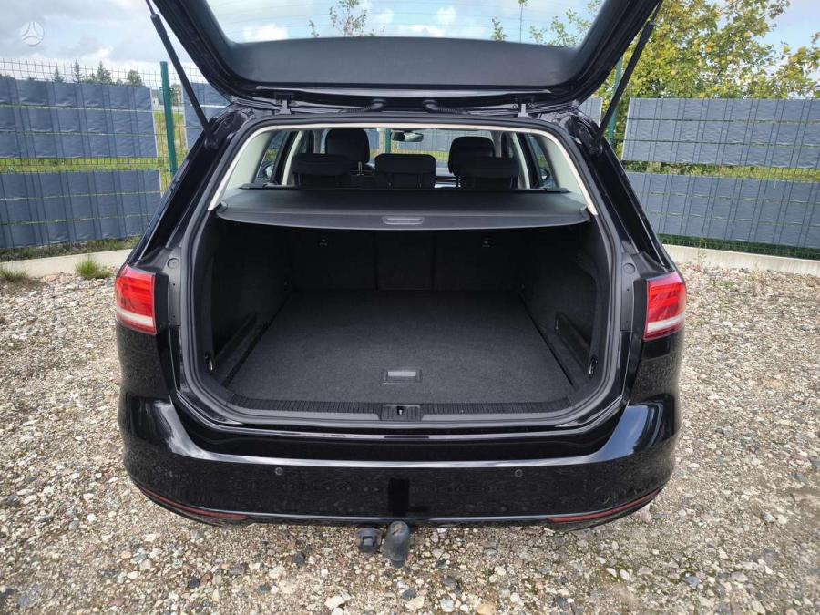 Black Volkswagen Passat 2016 in Vilkaviskis, with an engine capacity of 1.97 L and mileage of 214 thousand km for 8300 €, photo 14 on AUTOMOTO.COM.LV