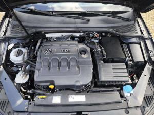 Black Volkswagen Passat 2016 in Vilkaviskis, with an engine capacity of 1.97 L and mileage of 214 thousand km for 8300 €, photo 15 on AUTOMOTO.COM.LV