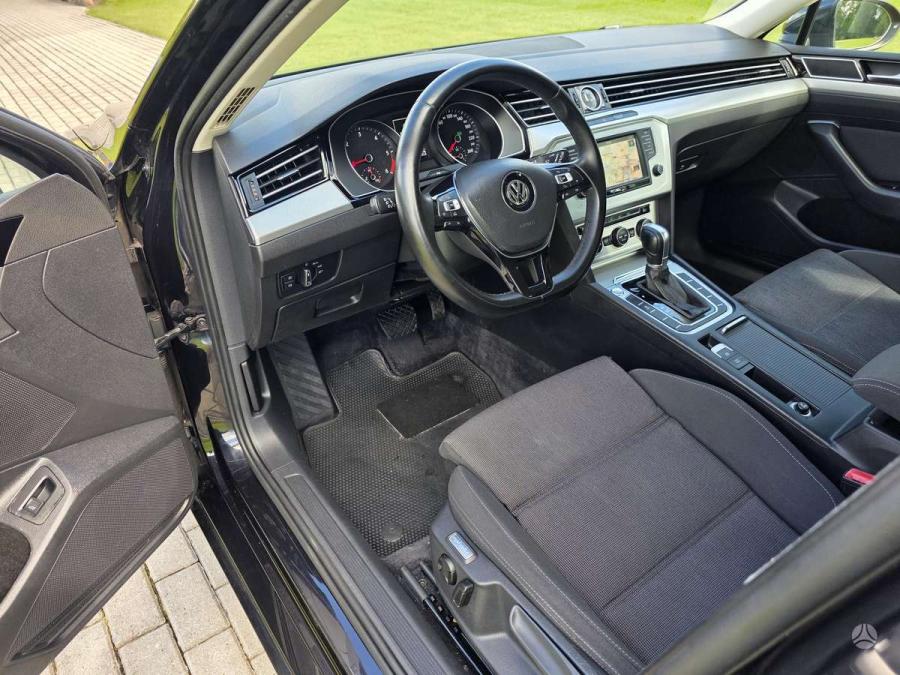 Melns Volkswagen Passat 2016 Telšiai, ar dzinēja tilpumu 1.60 L un nobraukumu 282 tūkst. km par 7650 €, foto 28 vietnē AUTOMOTO.COM.LV