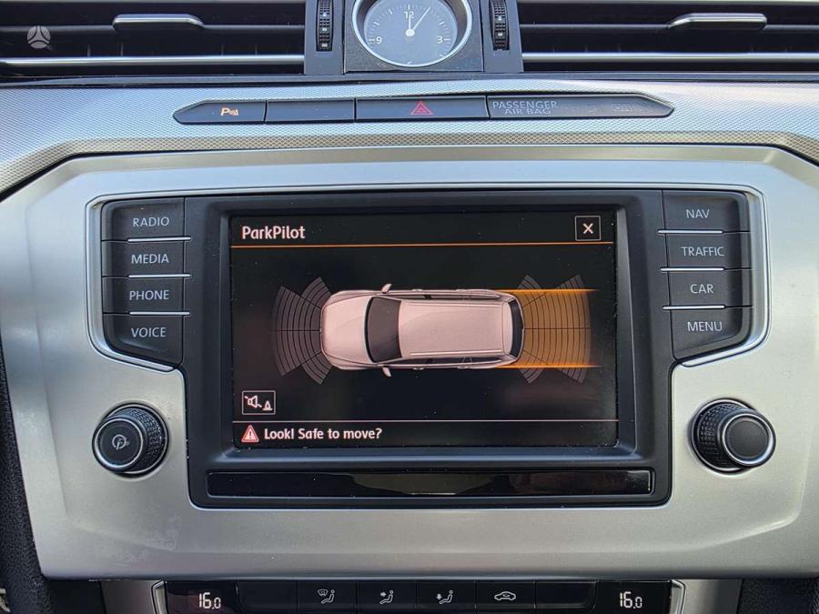 Melns Volkswagen Passat 2016 Telšiai, ar dzinēja tilpumu 1.60 L un nobraukumu 282 tūkst. km par 7650 €, foto 36 vietnē AUTOMOTO.COM.LV
