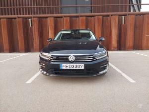 Black Volkswagen Passat 2016 in Kaunas, with an engine capacity of 1.40 L and mileage of 278 thousand km for 11300 €, photo 3 on AUTOMOTO.COM.LV