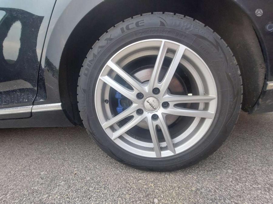 Black Volkswagen Passat 2016 in Kaunas, with an engine capacity of 1.40 L and mileage of 278 thousand km for 11300 €, photo 14 on AUTOMOTO.COM.LV