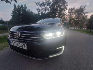 Black Volkswagen Passat 2016 in Kaunas, with an engine capacity of 1.40 L and mileage of 278 thousand km for 11300 €, photo 26 on AUTOMOTO.COM.LV