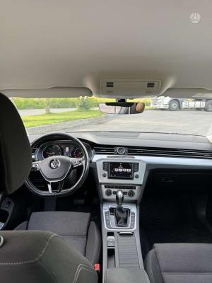 Melns Volkswagen Passat 2016 Klaipėda, ar dzinēja tilpumu 1.97 L un nobraukumu 376 tūkst. km par 6800 €, foto 10 vietnē AUTOMOTO.COM.LV