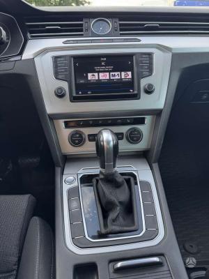 Melns Volkswagen Passat 2016 Klaipėda, ar dzinēja tilpumu 1.97 L un nobraukumu 376 tūkst. km par 6800 €, foto 11 vietnē AUTOMOTO.COM.LV