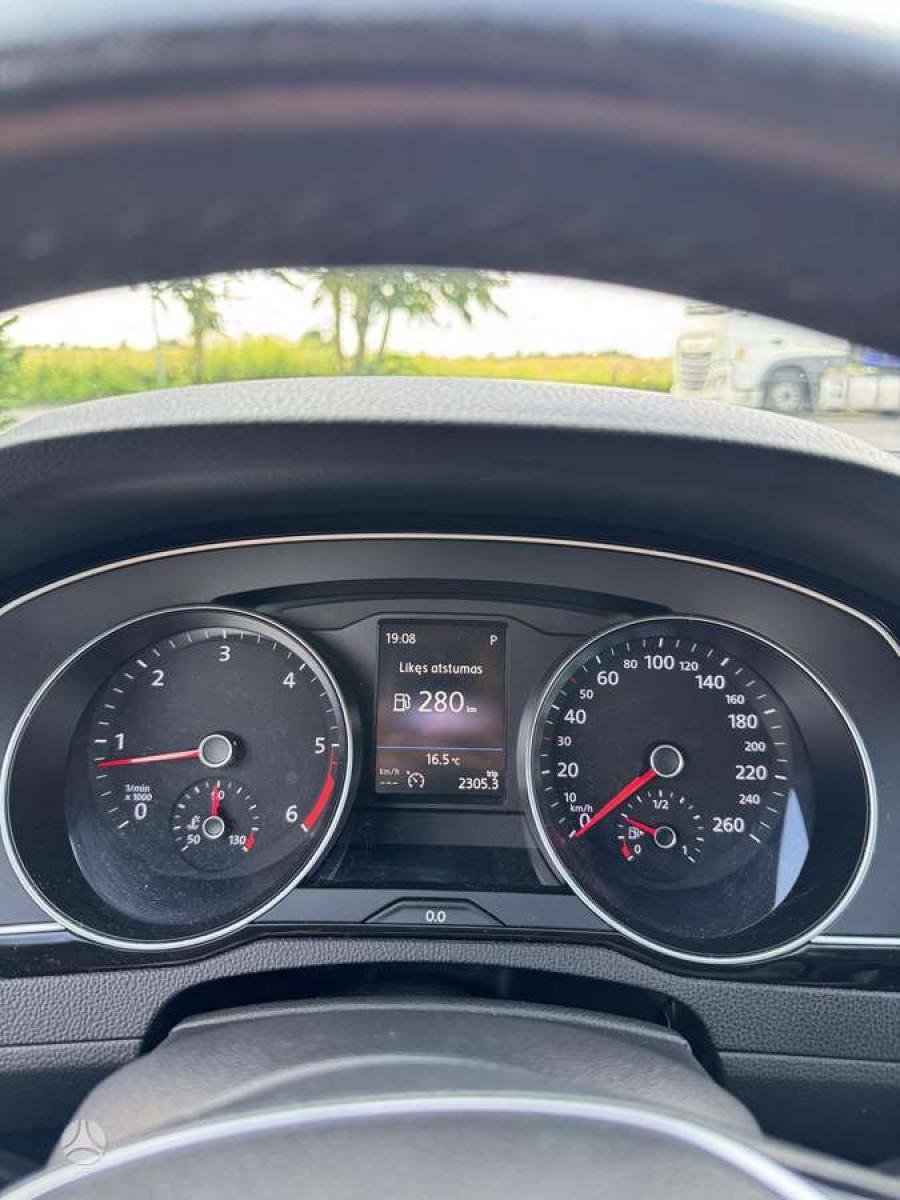 Melns Volkswagen Passat 2016 Klaipėda, ar dzinēja tilpumu 1.97 L un nobraukumu 376 tūkst. km par 6800 €, foto 13 vietnē AUTOMOTO.COM.LV
