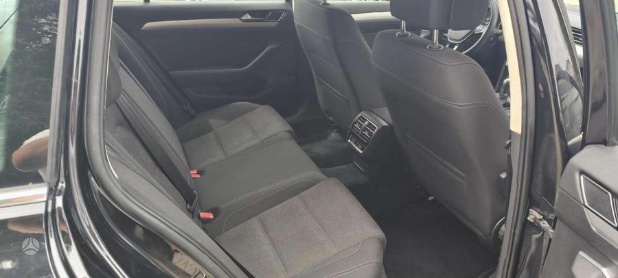 Black Volkswagen Passat 2016 in Taurage, with an engine capacity of 1.60 L and mileage of 290 thousand km for 7200 €, photo 13 on AUTOMOTO.COM.LV