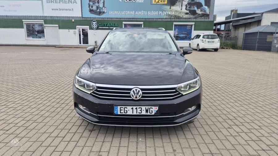 Melns Volkswagen Passat 2016 Tauragė, ar dzinēja tilpumu 1.97 L un nobraukumu 319 tūkst. km par 6490 €, foto 4 vietnē AUTOMOTO.COM.LV