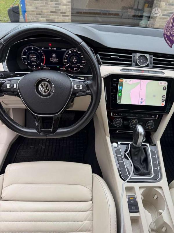 Melns Volkswagen Passat 2017 Viļņa, ar dzinēja tilpumu 1.97 L un nobraukumu 279 tūkst. km par 11200 €, foto 7 vietnē AUTOMOTO.COM.LV