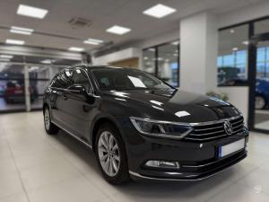 Black Volkswagen Passat 2017 in Kaunas, with an engine capacity of 1.60 L and mileage of 190 thousand km for 10500 €, photo 3 on AUTOMOTO.COM.LV