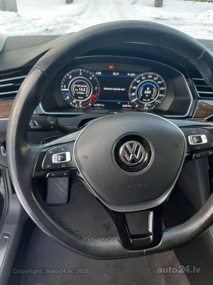 Melns Volkswagen Passat 2017 Veru, ar dzinēja tilpumu 2.00 L un nobraukumu 266 tūkst. km par 11200 €, foto  vietnē AUTOMOTO.COM.LV