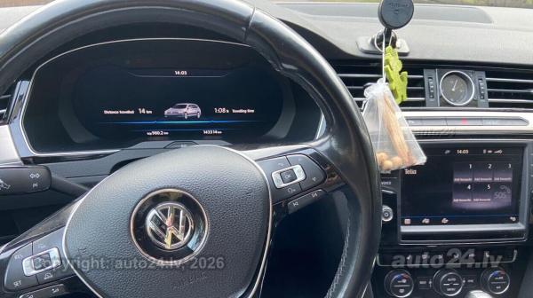 Black Volkswagen Passat 2017 in Tallinn, with an engine capacity of 1.40 L and mileage of 144 thousand km for 15500 €, photo 8 on AUTOMOTO.COM.LV