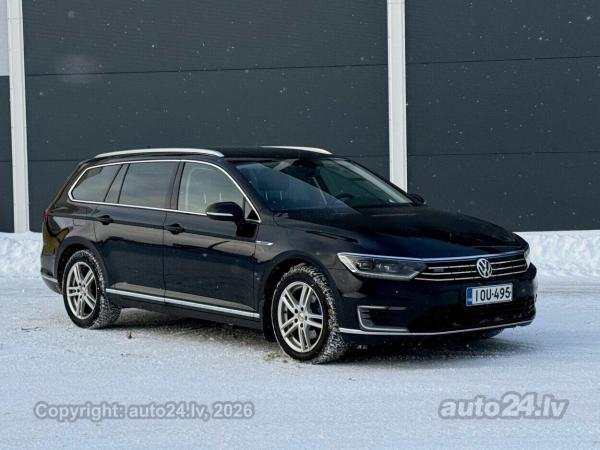 Black Volkswagen Passat 2017 in Tallinn, with an engine capacity of 1.40 L and mileage of 250 thousand km for 10900 €, photo 2 on AUTOMOTO.COM.LV