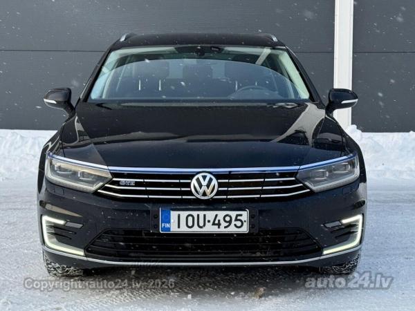 Black Volkswagen Passat 2017 in Tallinn, with an engine capacity of 1.40 L and mileage of 250 thousand km for 10900 €, photo 5 on AUTOMOTO.COM.LV