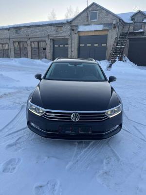 Black Volkswagen Passat 2017 in Pasvalys, with an engine capacity of 1.97 L and mileage of 280 thousand km for 11800 €, photo 3 on AUTOMOTO.COM.LV