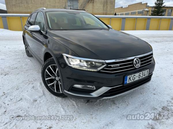 Black Volkswagen Passat 2017 in Tallinn, with an engine capacity of 2.00 L and mileage of 296 thousand km for 12599 €, photo 5 on AUTOMOTO.COM.LV