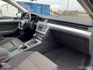 Black Volkswagen Passat 2017 in Taurage, with an engine capacity of 2.00 L and mileage of 247 thousand km for 8300 €, photo 13 on AUTOMOTO.COM.LV