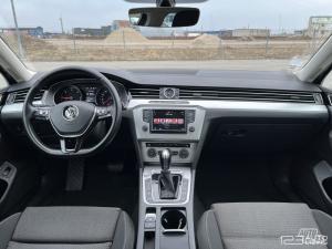Black Volkswagen Passat 2017 in Taurage, with an engine capacity of 2.00 L and mileage of 247 thousand km for 8300 €, photo 14 on AUTOMOTO.COM.LV