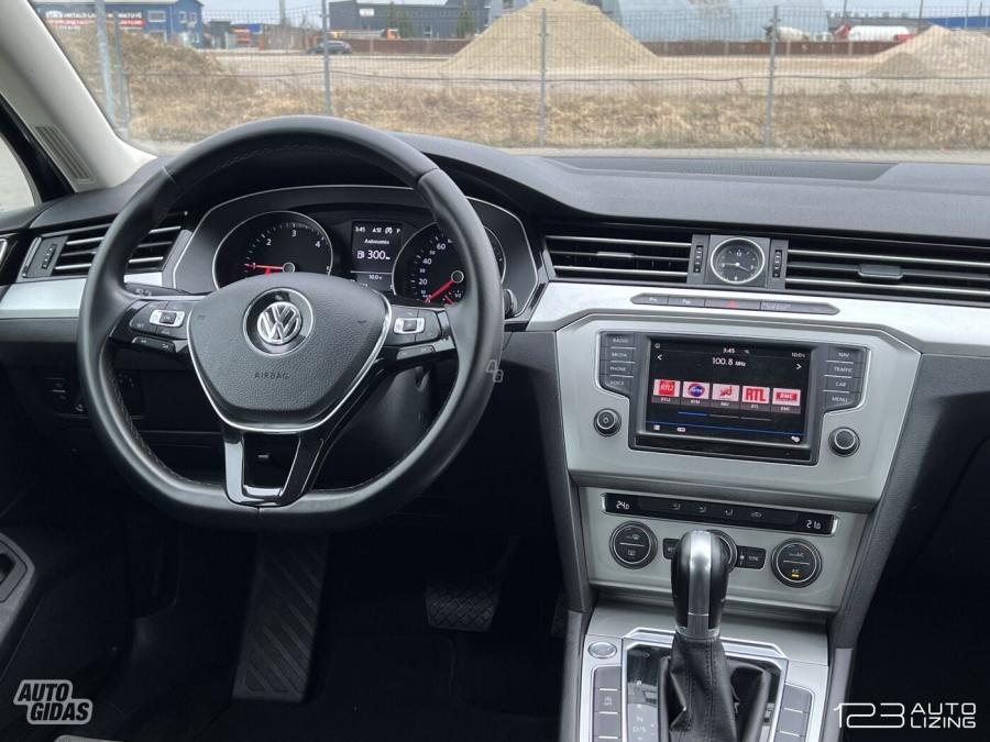 Black Volkswagen Passat 2017 in Taurage, with an engine capacity of 2.00 L and mileage of 247 thousand km for 8300 €, photo 15 on AUTOMOTO.COM.LV