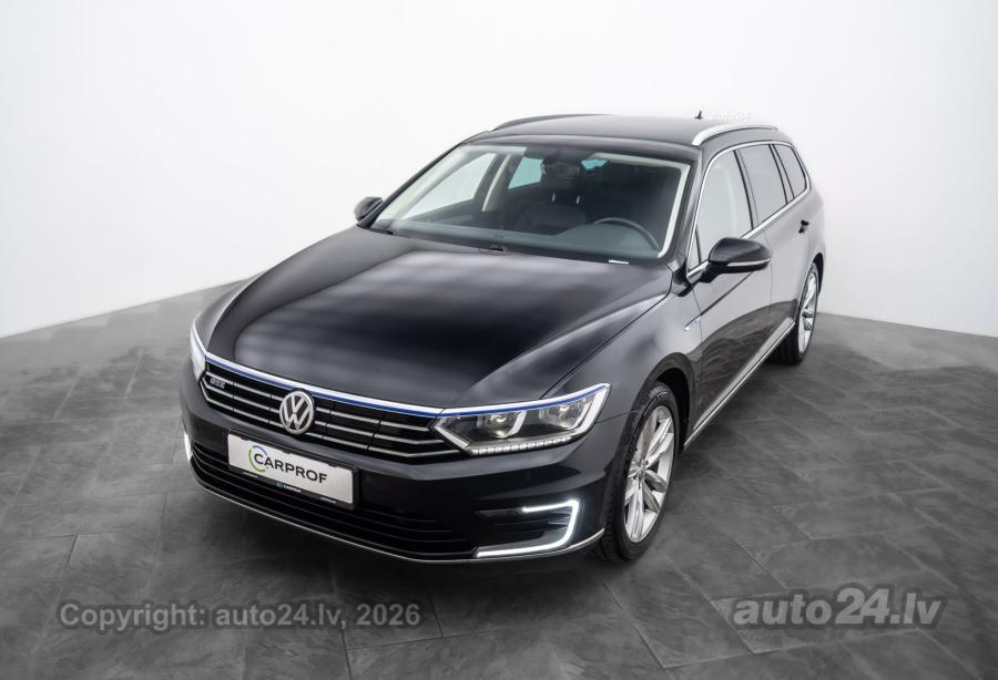 Black Volkswagen Passat 2017 in Tallinn, with an engine capacity of 1.40 L and mileage of 199 thousand km for 11999 €, photo 1 on AUTOMOTO.COM.LV