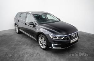 Black Volkswagen Passat 2017 in Tallinn, with an engine capacity of 1.40 L and mileage of 199 thousand km for 11999 €, photo 4 on AUTOMOTO.COM.LV