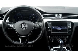 Black Volkswagen Passat 2017 in Tallinn, with an engine capacity of 1.40 L and mileage of 199 thousand km for 11999 €, photo 8 on AUTOMOTO.COM.LV