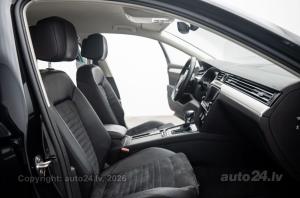 Black Volkswagen Passat 2017 in Tallinn, with an engine capacity of 1.40 L and mileage of 199 thousand km for 11999 €, photo 12 on AUTOMOTO.COM.LV