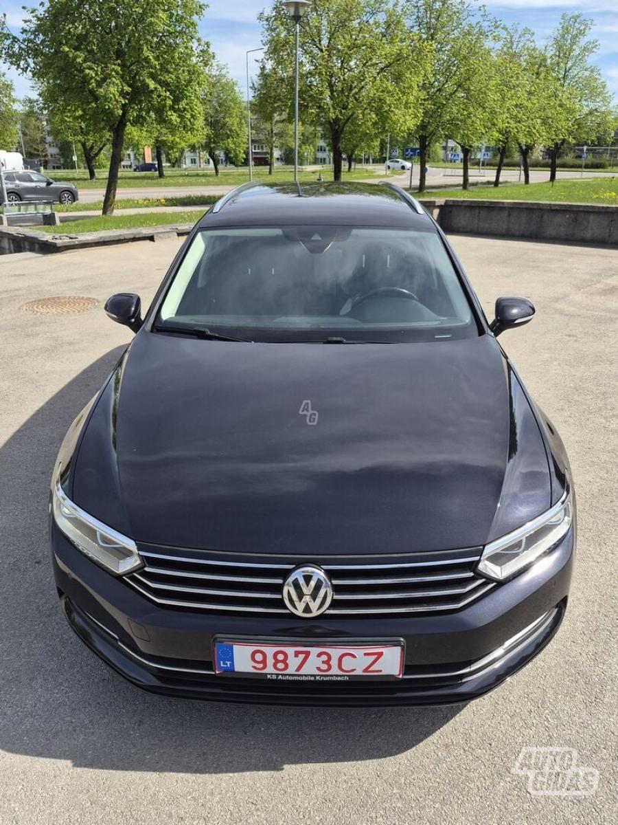 Black Volkswagen Passat 2017 in Alytus, with an engine capacity of 2.00 L and mileage of 210 thousand km for 12499 €, photo 4 on AUTOMOTO.COM.LV