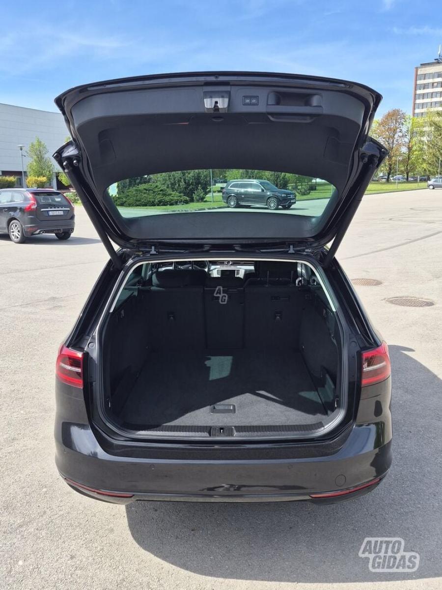 Black Volkswagen Passat 2017 in Alytus, with an engine capacity of 2.00 L and mileage of 210 thousand km for 12499 €, photo 9 on AUTOMOTO.COM.LV