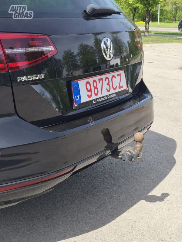 Black Volkswagen Passat 2017 in Alytus, with an engine capacity of 2.00 L and mileage of 210 thousand km for 12499 €, photo 10 on AUTOMOTO.COM.LV