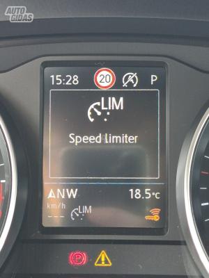 Black Volkswagen Passat 2017 in Alytus, with an engine capacity of 2.00 L and mileage of 210 thousand km for 12499 €, photo 22 on AUTOMOTO.COM.LV