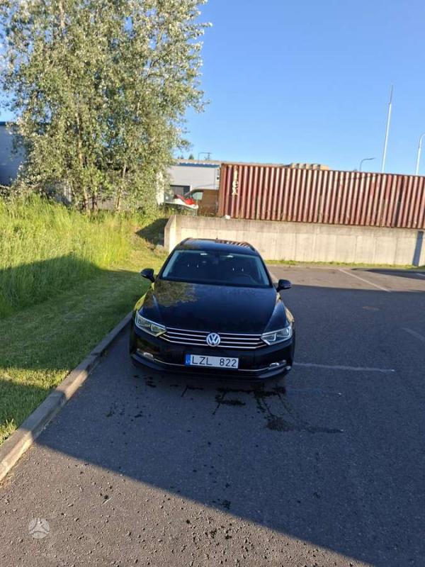 Melns Volkswagen Passat 2017 Viļņa, ar dzinēja tilpumu 1.97 L un nobraukumu 327 tūkst. km par 9100 €, foto 7 vietnē AUTOMOTO.COM.LV