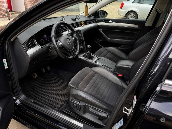 Melns Volkswagen Passat 2017 Viļņa, ar dzinēja tilpumu 2.00 L un nobraukumu 287 tūkst. km par 9900 €, foto 1 vietnē AUTOMOTO.COM.LV