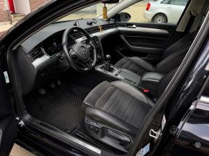 Melns Volkswagen Passat 2017 Viļņa, ar dzinēja tilpumu 2.00 L un nobraukumu 287 tūkst. km par 9900 €, foto  vietnē AUTOMOTO.COM.LV