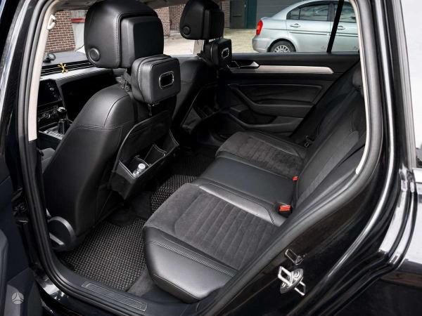 Melns Volkswagen Passat 2017 Viļņa, ar dzinēja tilpumu 2.00 L un nobraukumu 287 tūkst. km par 9900 €, foto 5 vietnē AUTOMOTO.COM.LV
