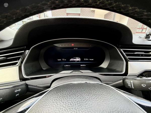 Melns Volkswagen Passat 2017 Viļņa, ar dzinēja tilpumu 2.00 L un nobraukumu 287 tūkst. km par 9900 €, foto 6 vietnē AUTOMOTO.COM.LV