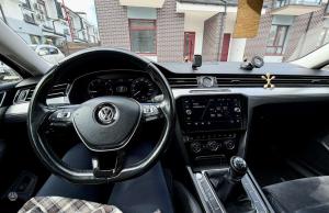 Black Volkswagen Passat 2017 in Vilnius, with an engine capacity of 2.00 L and mileage of 287 thousand km for 9900 €, photo 9 on AUTOMOTO.COM.LV