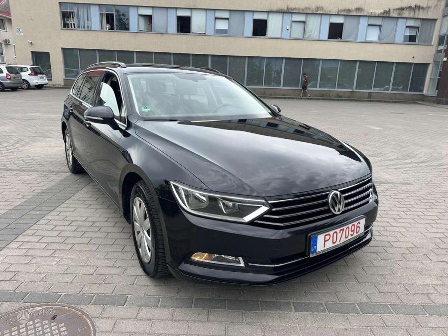 Black Volkswagen Passat 2017 in Kaunas, with an engine capacity of 1.97 L and mileage of 346 thousand km for 8600 €, photo 8 on AUTOMOTO.COM.LV