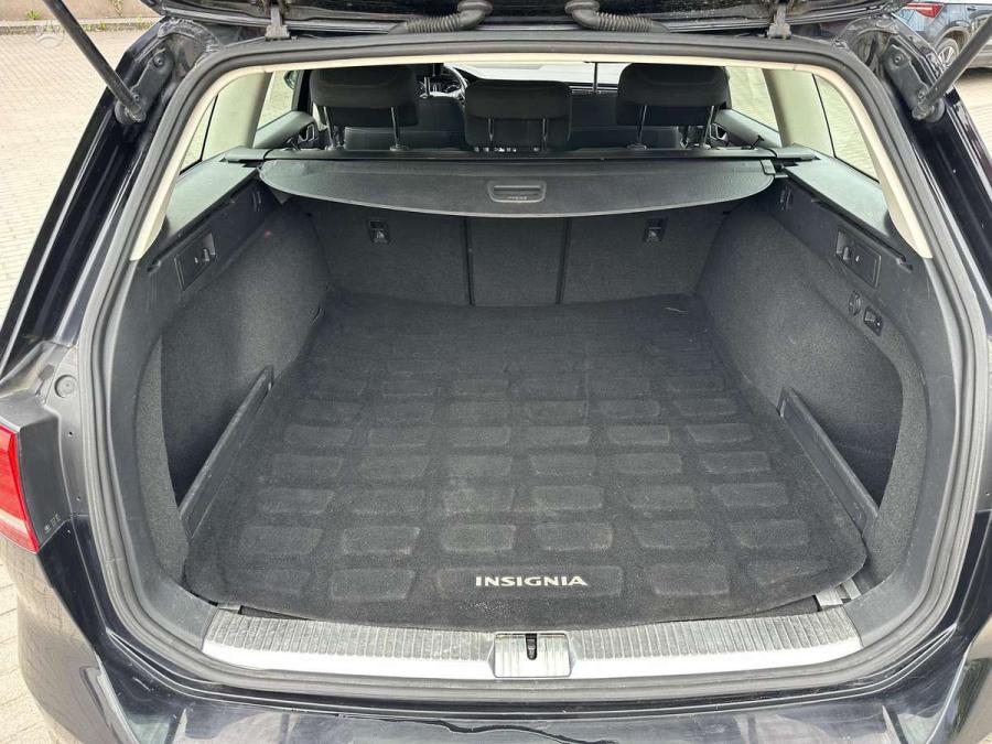 Black Volkswagen Passat 2017 in Kaunas, with an engine capacity of 1.97 L and mileage of 346 thousand km for 8600 €, photo 11 on AUTOMOTO.COM.LV