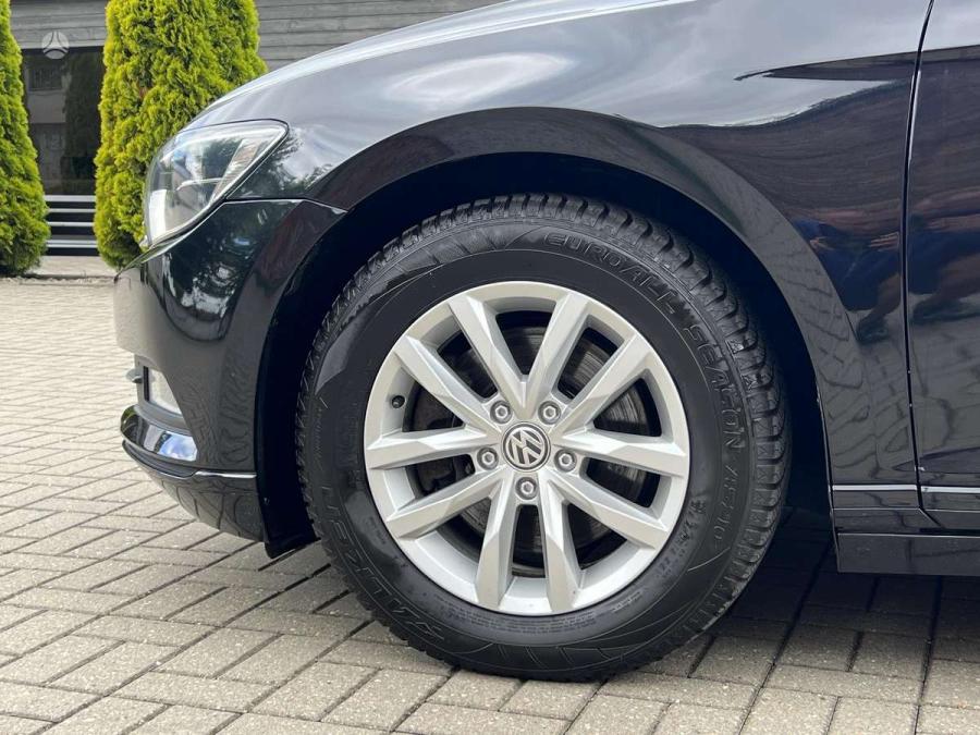 Melns Volkswagen Passat 2017 Kėdainiai, ar dzinēja tilpumu 1.97 L un nobraukumu 274 tūkst. km par 9500 €, foto 12 vietnē AUTOMOTO.COM.LV