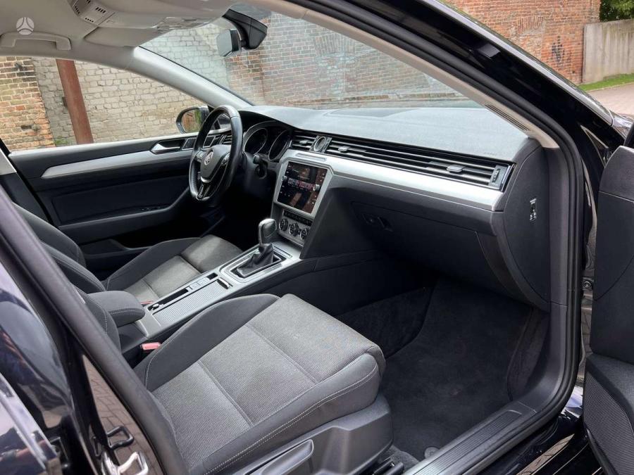 Melns Volkswagen Passat 2017 Kėdainiai, ar dzinēja tilpumu 1.97 L un nobraukumu 274 tūkst. km par 9500 €, foto 23 vietnē AUTOMOTO.COM.LV