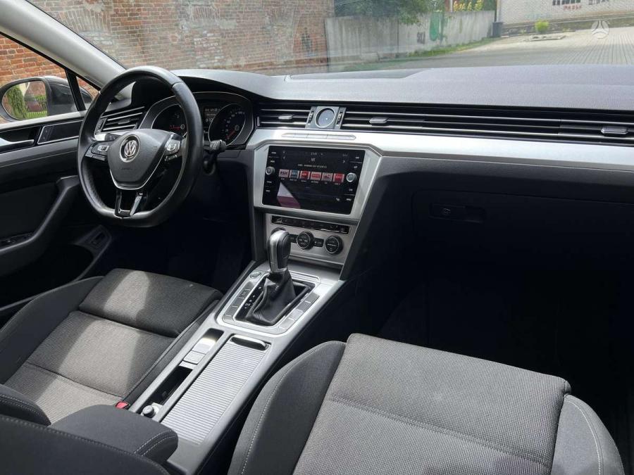 Melns Volkswagen Passat 2017 Kėdainiai, ar dzinēja tilpumu 1.97 L un nobraukumu 274 tūkst. km par 9500 €, foto 37 vietnē AUTOMOTO.COM.LV