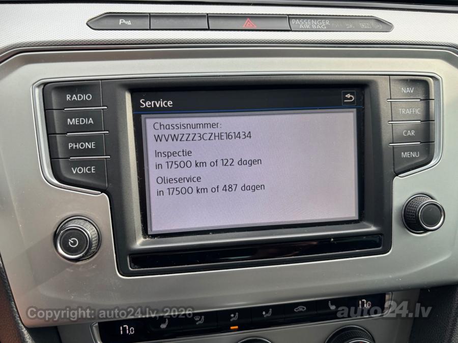Black Volkswagen Passat 2017 in Paide, with an engine capacity of 1.60 L and mileage of 286 thousand km for 9290 €, photo 18 on AUTOMOTO.COM.LV