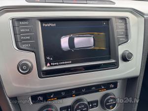 Black Volkswagen Passat 2017 in Paide, with an engine capacity of 1.60 L and mileage of 286 thousand km for 9290 €, photo 22 on AUTOMOTO.COM.LV
