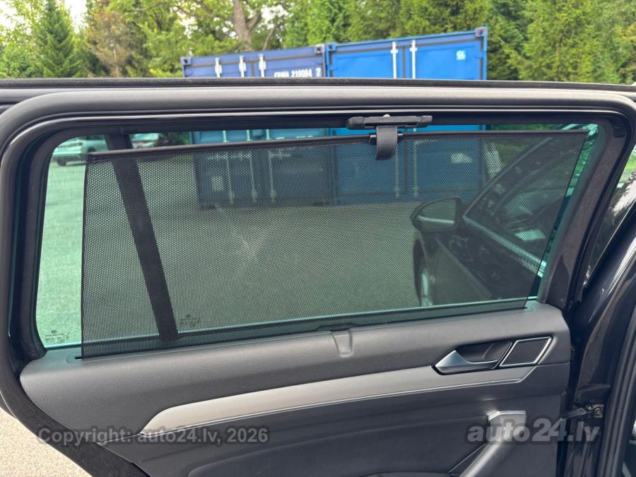 Black Volkswagen Passat 2017 in Paide, with an engine capacity of 1.60 L and mileage of 286 thousand km for 9290 €, photo 23 on AUTOMOTO.COM.LV