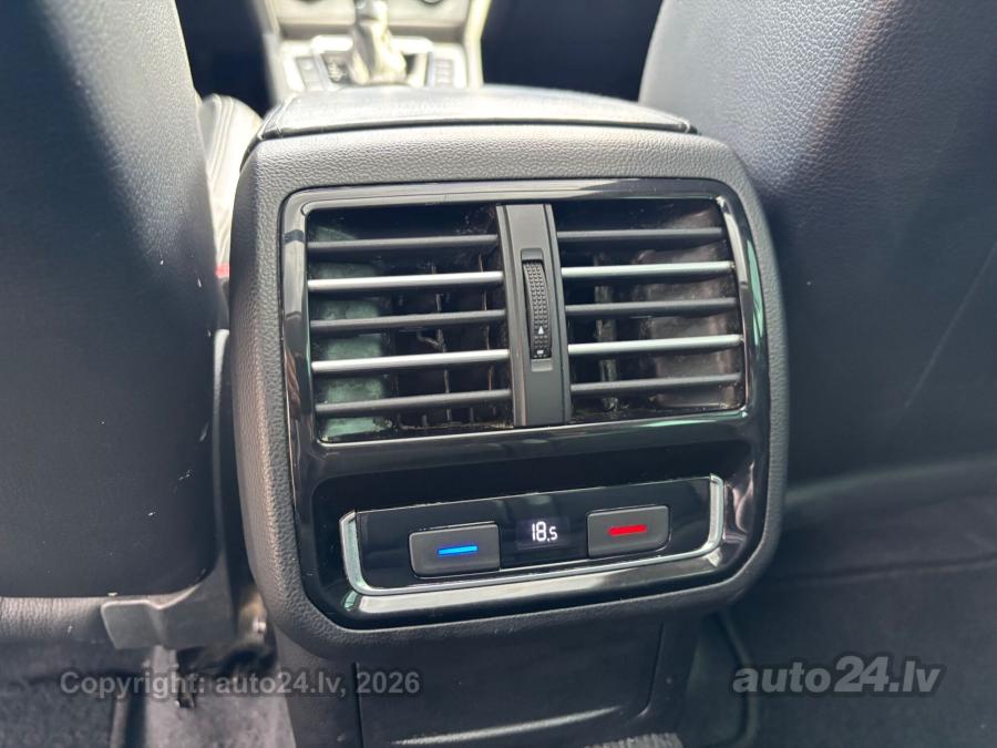 Black Volkswagen Passat 2017 in Paide, with an engine capacity of 1.60 L and mileage of 286 thousand km for 9290 €, photo 24 on AUTOMOTO.COM.LV
