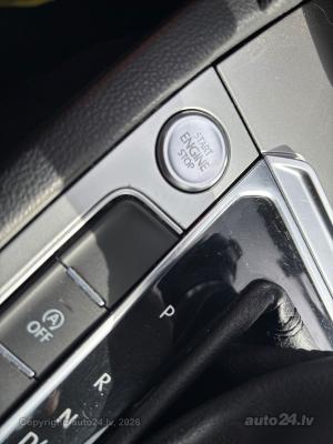 Black Volkswagen Passat 2017 in Paide, with an engine capacity of 1.60 L and mileage of 286 thousand km for 9290 €, photo 26 on AUTOMOTO.COM.LV