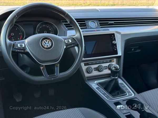 Black Volkswagen Passat 2017 in Tallinn, with an engine capacity of 1.60 L and mileage of 198 thousand km for 13000 €, photo 6 on AUTOMOTO.COM.LV